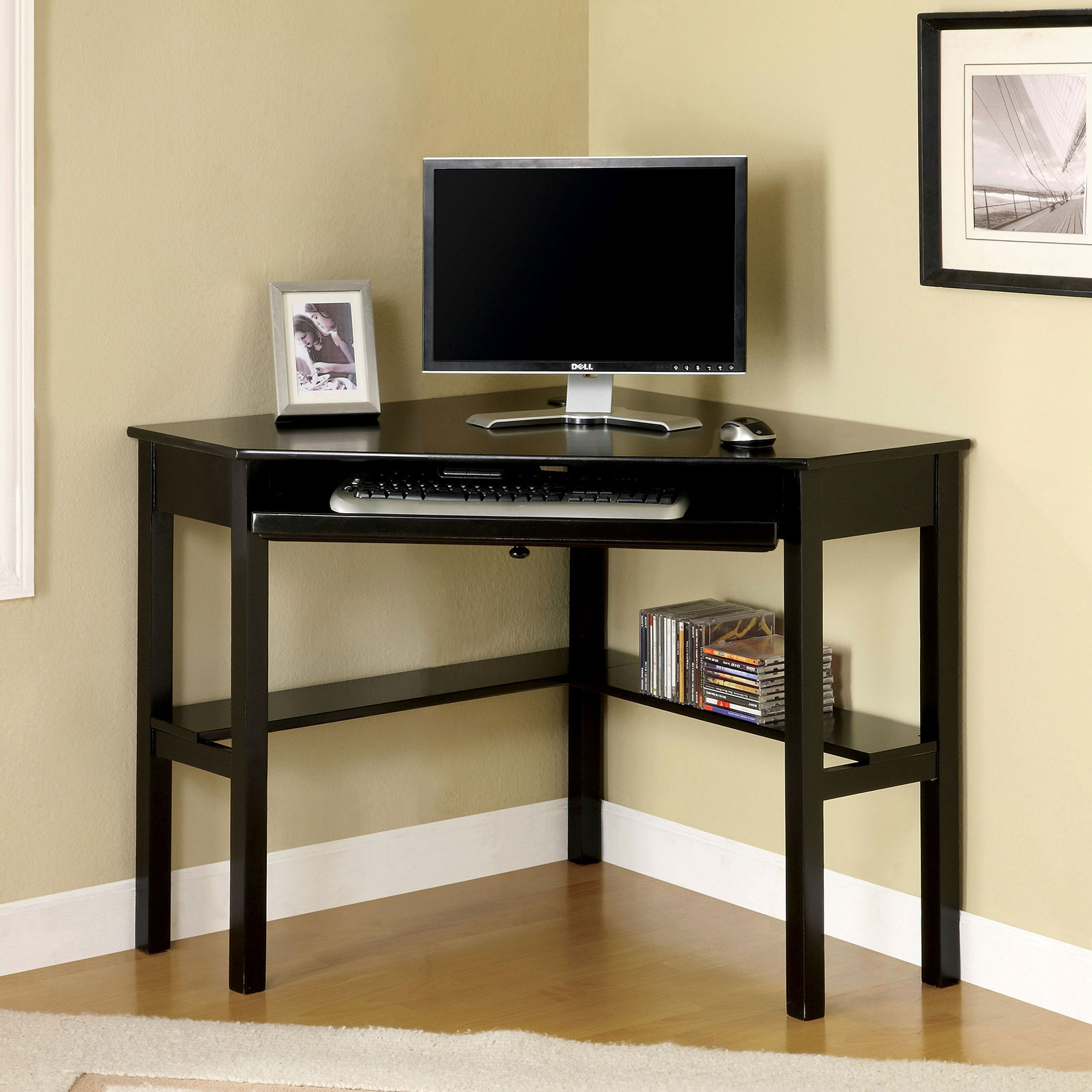 liquidationspots.com: Corner Desk