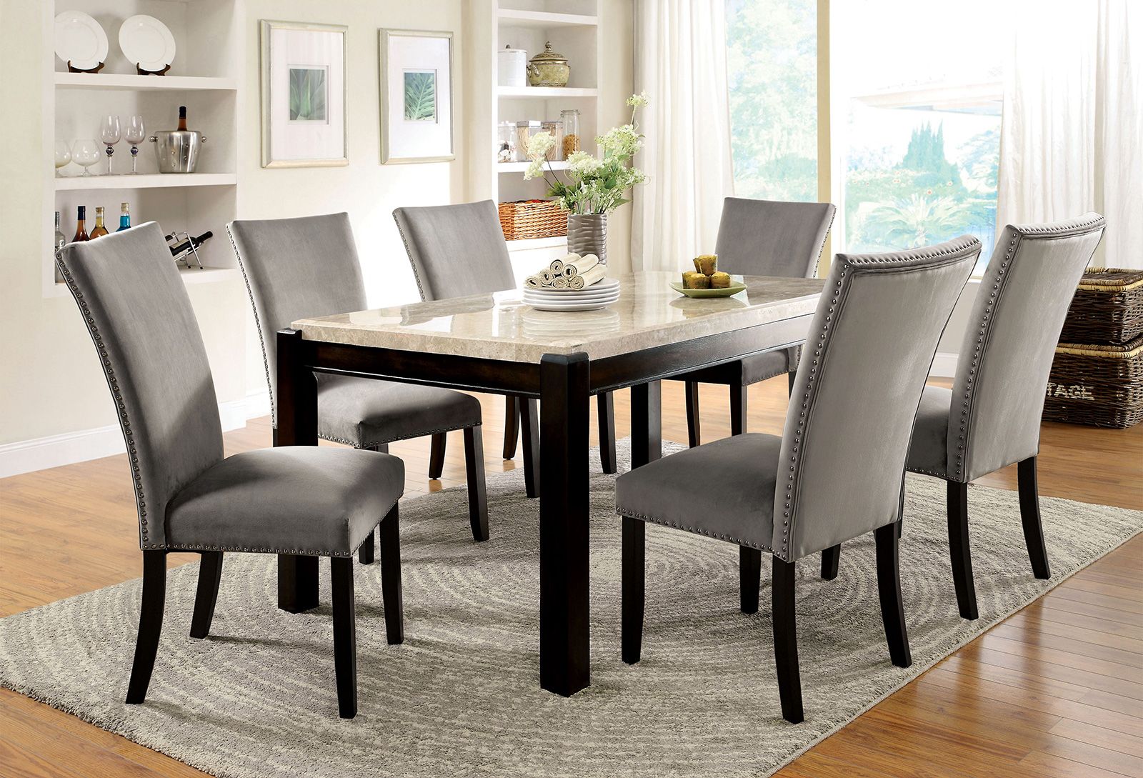 liquidationspots.com: 7 Pc. Dining Table Set