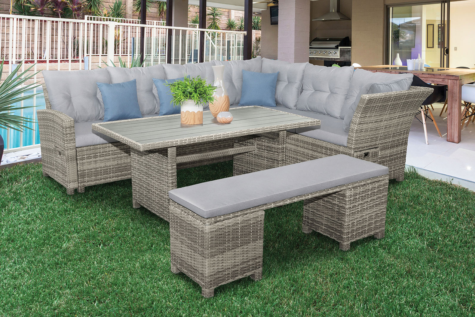 liquidationspots.com: 5 Pc. Sectional Set w/ Bench, Gray