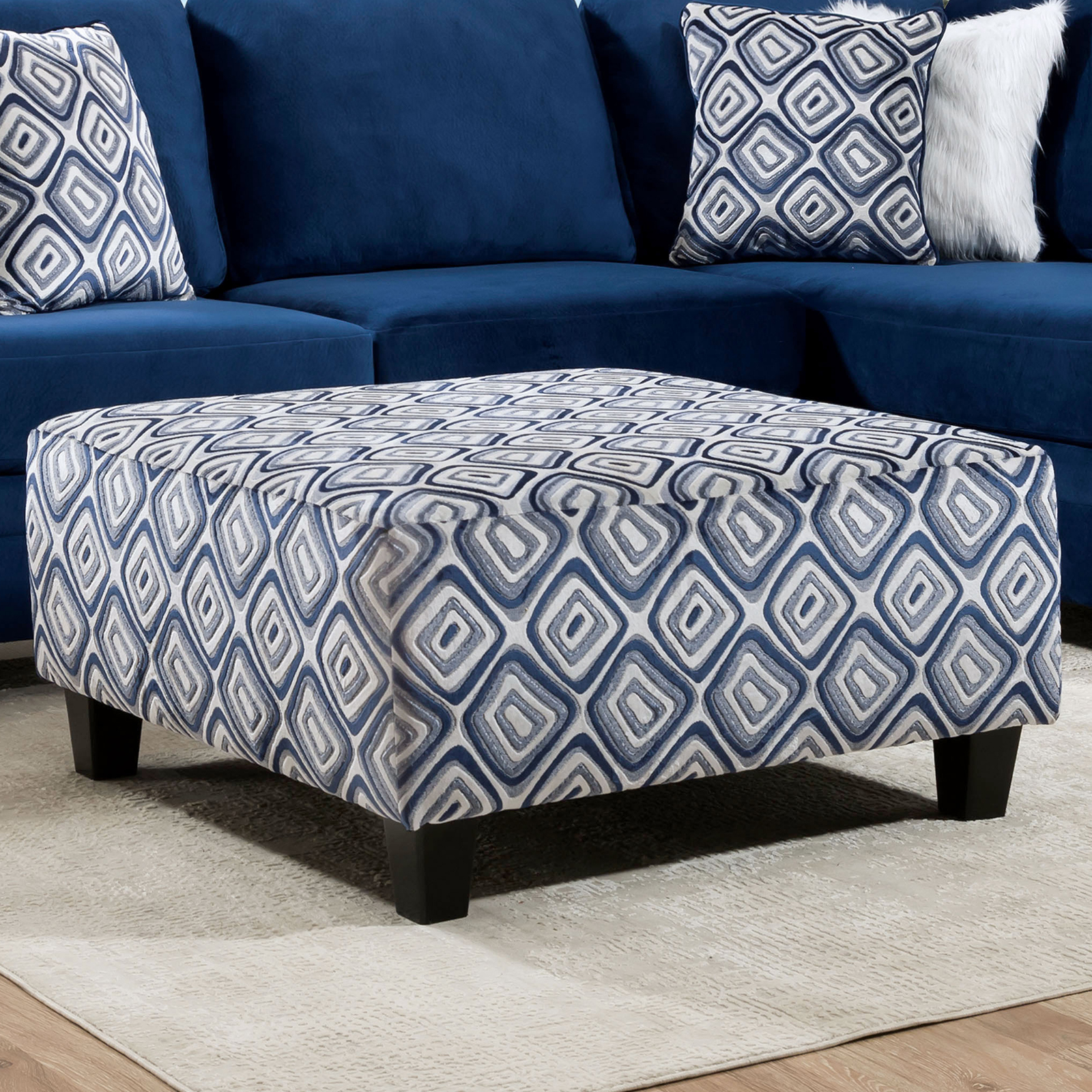 liquidationspots.com: Ottoman, Navy/White