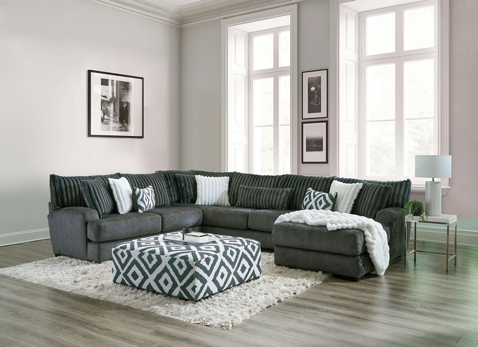 liquidationspots.com: Sectional, Gun Metal